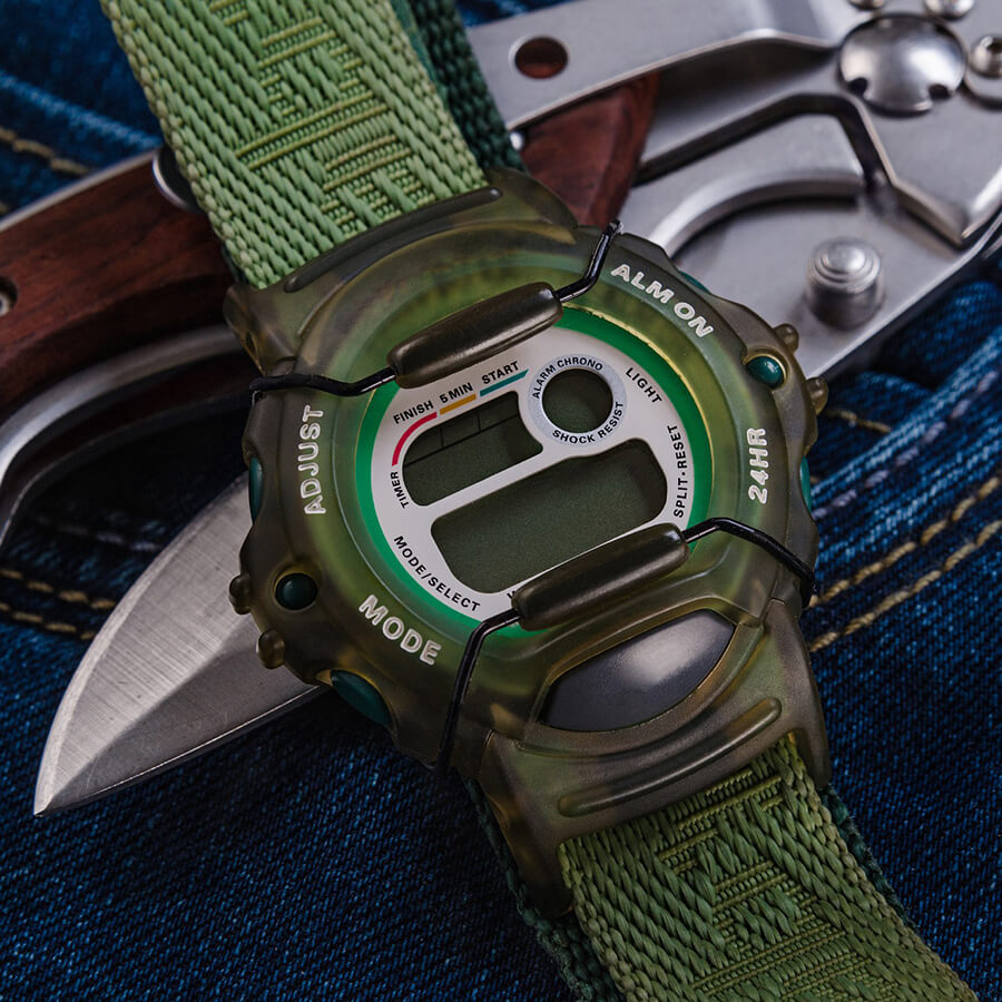 Top 10 Best Fishing Watches Reviewed [Buyers Guide] - trizily.com